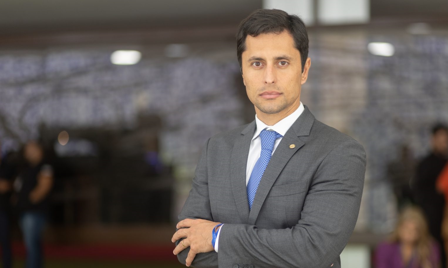 Duarte Jr. apresenta projeto de combate à violência contra a mulher ...